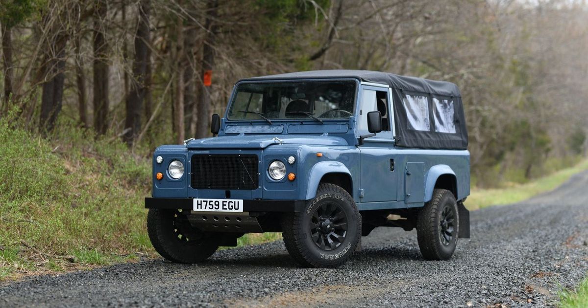 defender | KSA ART | 8th Wall